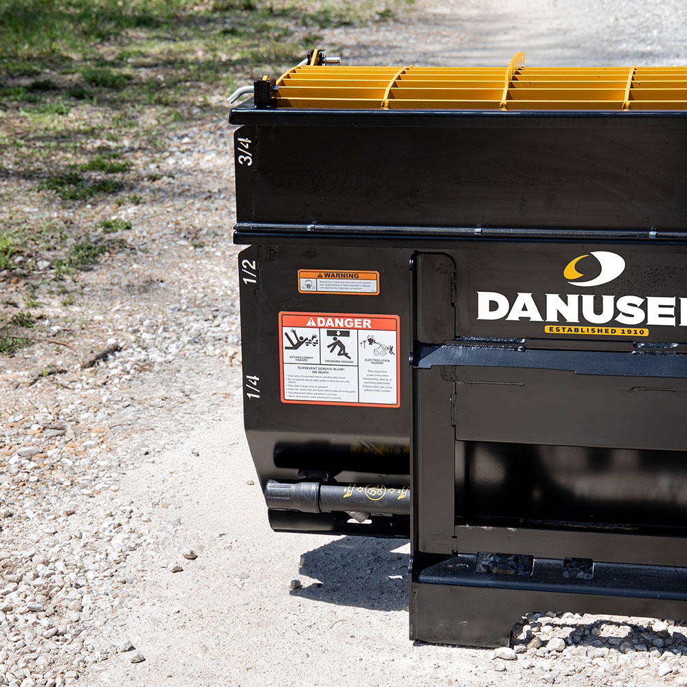 MAC Bucket with Steel Auger | Danuser